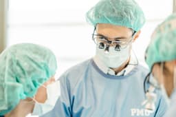 Dr. Kurosch Borhanian – Facharzt für Chirurgie & Endoskopie in Salzburg